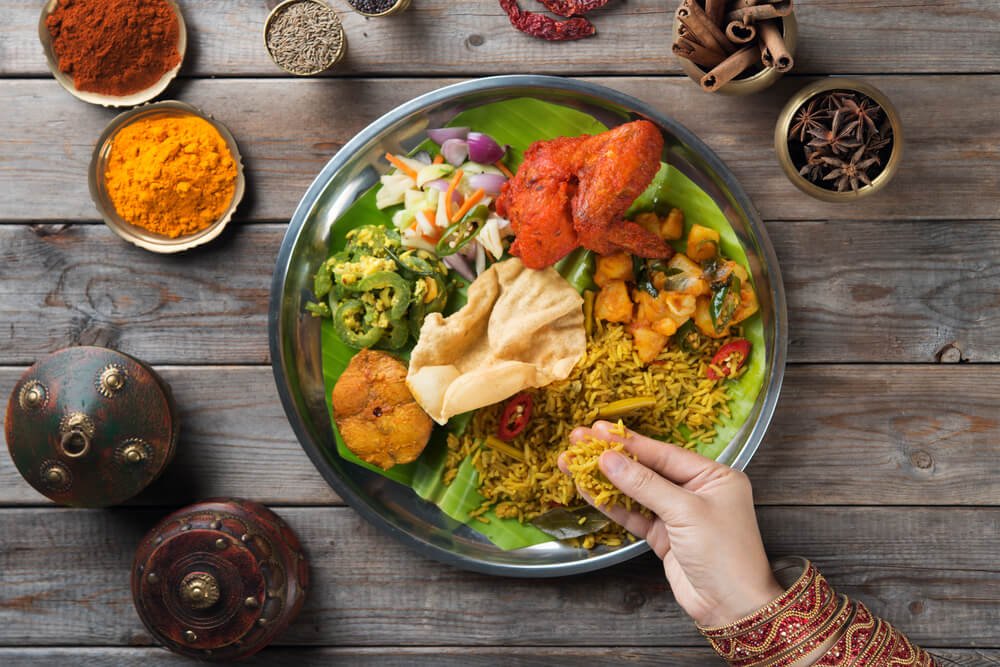 Why do Indians eat with hands? – Eduindex